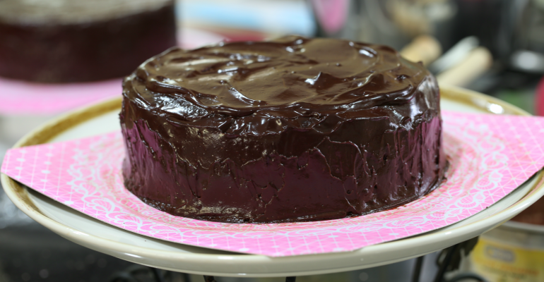 Tastee Recipe Satisfy Your Sweet Tooth With This Chocolate Craving Cake ...