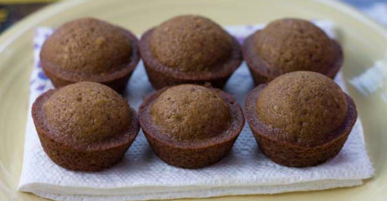 Tastee Recipe Mini Gingerbread Muffins - Perfect For Holiday Mornings ...