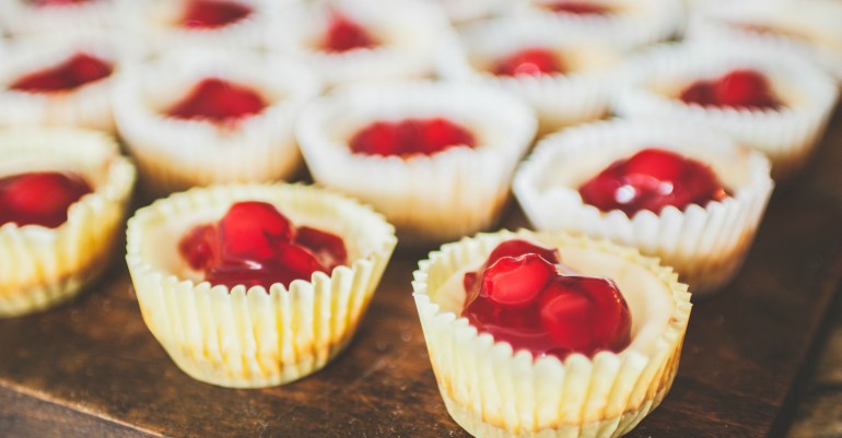 Tastee Recipe Mini Cherry Cheesecake Tarts Will Win Over Dinner Guests